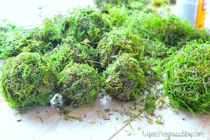 How to Make Easy DIY Decorative Moss Balls - Jenna Kate at Home